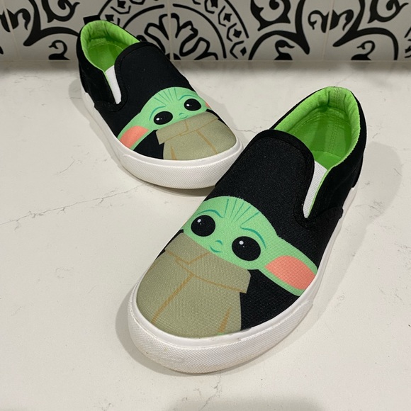 Ground Up | Shoes | Disney Star Wars Mandalorian Child Grogu Slip On ...